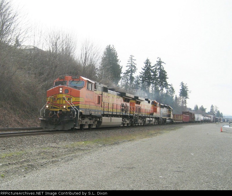 BNSF 4743 East